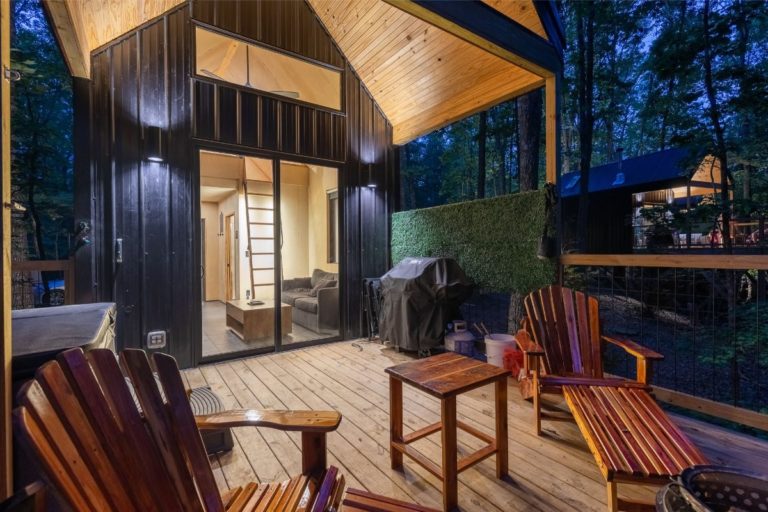 | Glamping & Treehouse Rentals | Monteagle, TN