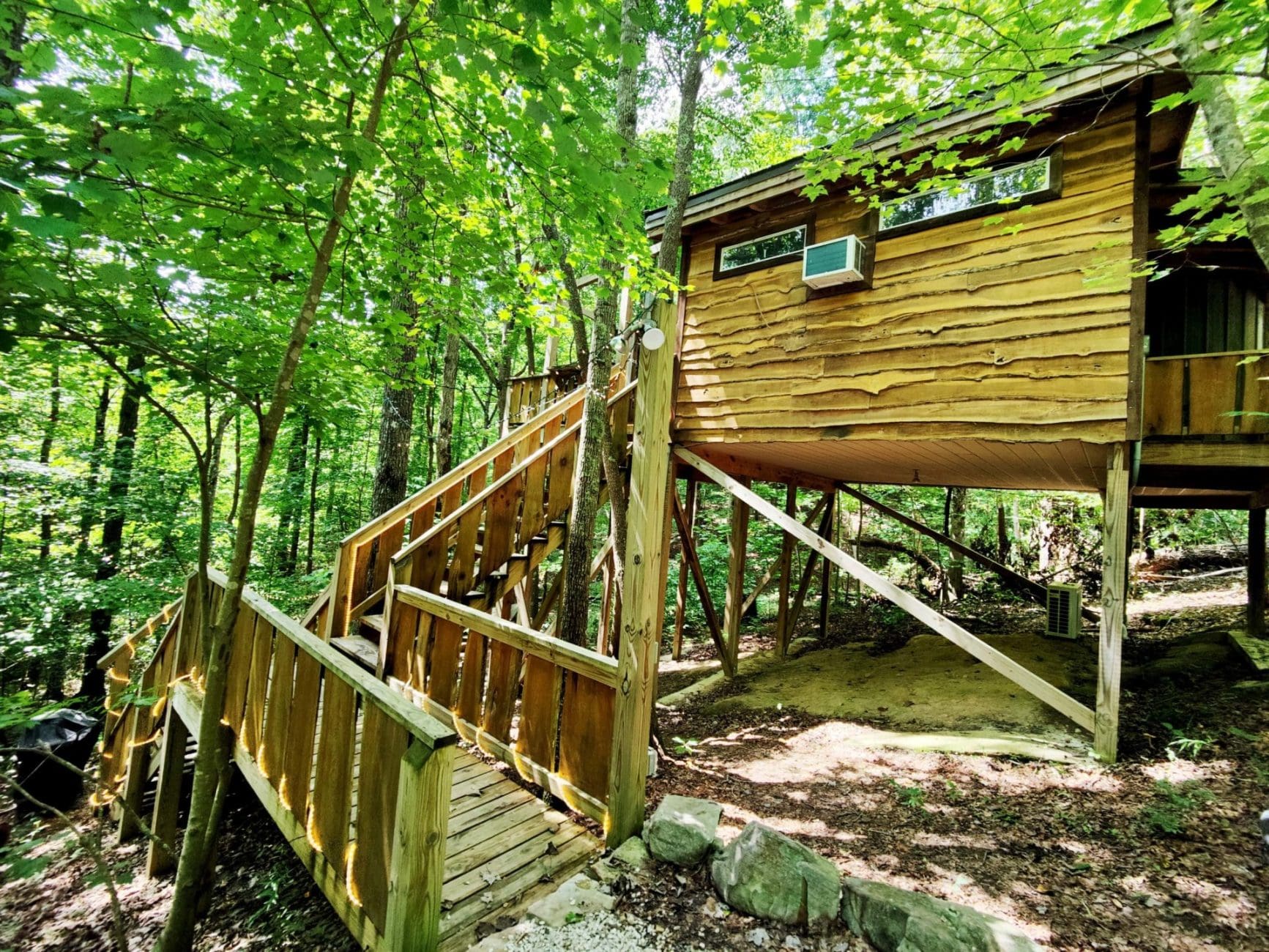 | Glamping & Treehouse Rentals | Monteagle, TN